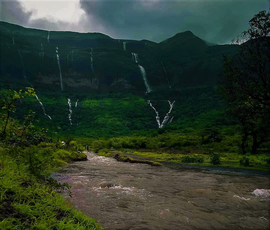 10 Must Visit Waterfalls Near Nashik 2024 • Travelothon