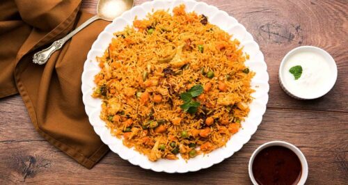 20 Most Delicious Famous Food In Uttar Pradesh • Travelothon