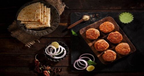 20 Most Delicious Famous Food In Uttar Pradesh • Travelothon