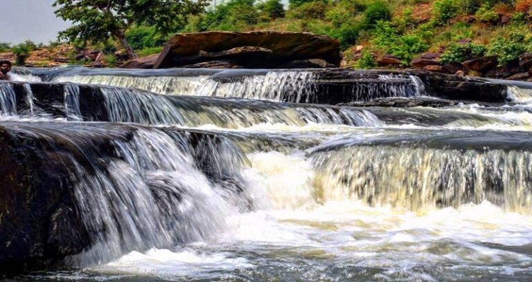 Discover 7 Mesmerizing Waterfalls In Uttar Pradesh • Travelothon
