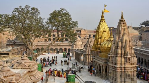10 Most Famous Temples In Uttar Pradesh You Must Visit! • Travelothon