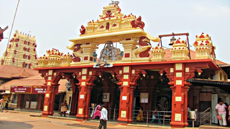 10 Most Famous Krishna Temple In India For Spiritual Seekers ...