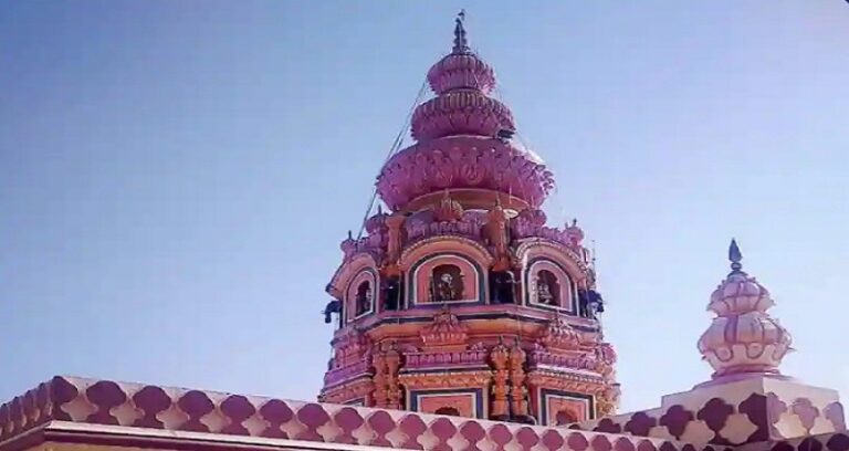 10 Must Visit Famous Temples In Maharashtra • Travelothon