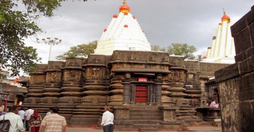 8 Famous Devi Temples In Maharashtra • Travelothon