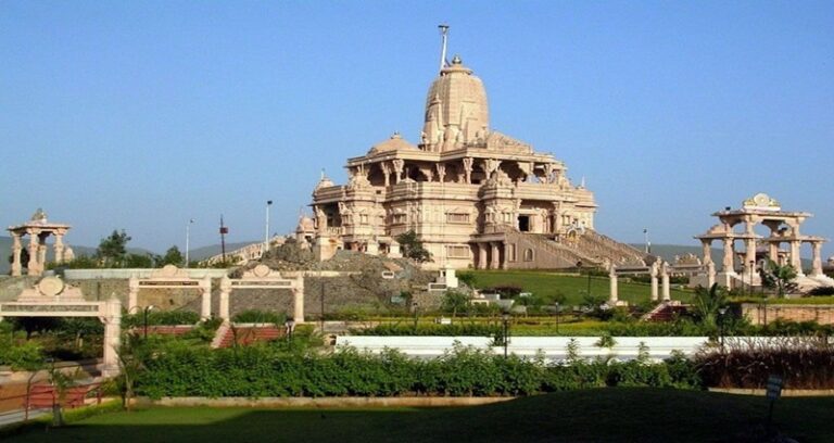 List Of 8 Most Popular Jain Temples In Maharashtra • Travelothon