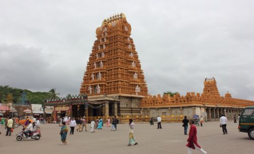 15 Shiva Temples in Karnataka for Any Shaivas: Explore Now • Travelothon
